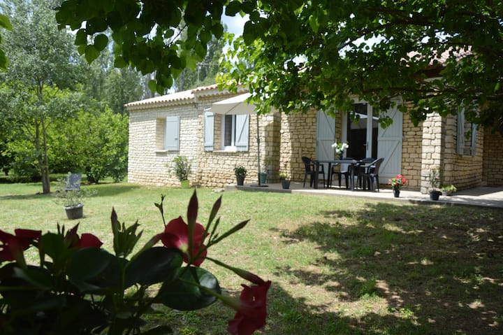 Luberon. Gordes. Stone Vrijstaande Woning - Roussillon