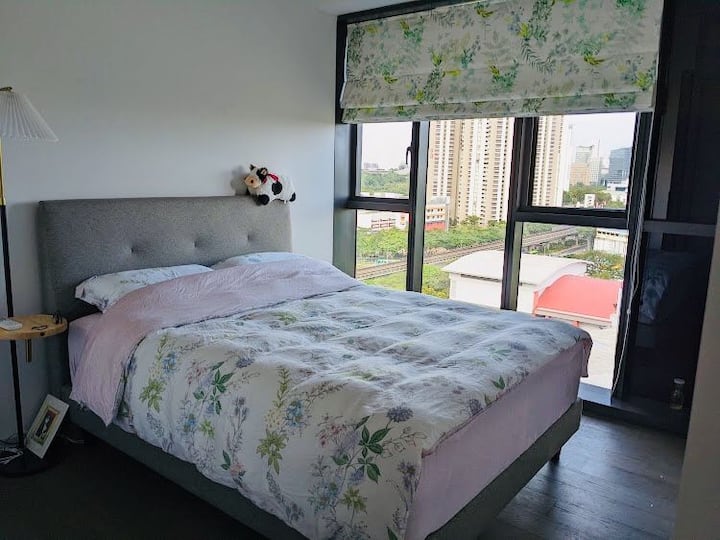 Cozy Room In Upscale Condo By Queenstown Mrt - Singapore