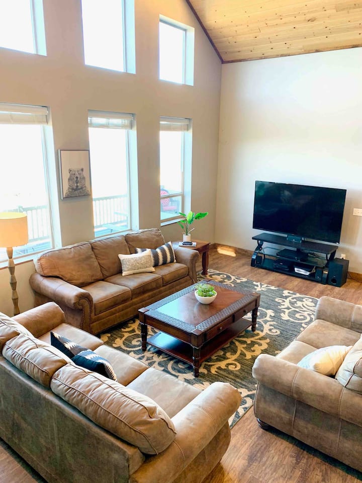 Putting Green, Hot Tub,swings, & Spectacular Views - Utah