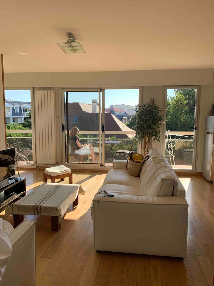 Spacieux T2 Avec Balcon Et Parking. Centre-ville - Anglet