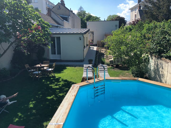 Maisonnette Dans Jardin Tours - Tours