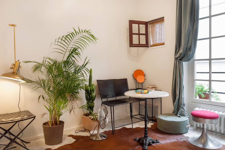 Studio In The Centre Of Marais - Paryż