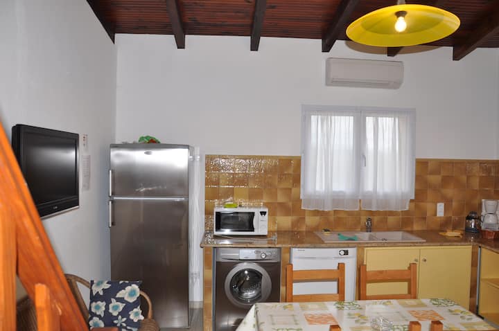 Duplex 4 Personnes En Corse Du Sud - Le Patio - Serra-di-Ferro