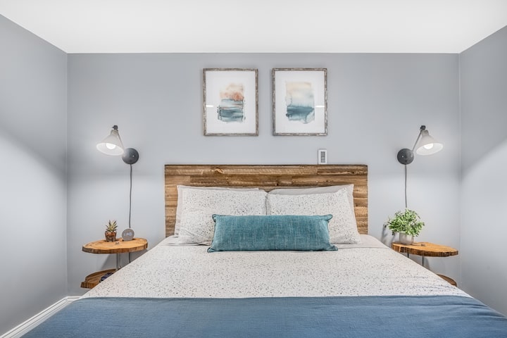 Charming One Bedroom Apartment - Worth, IL