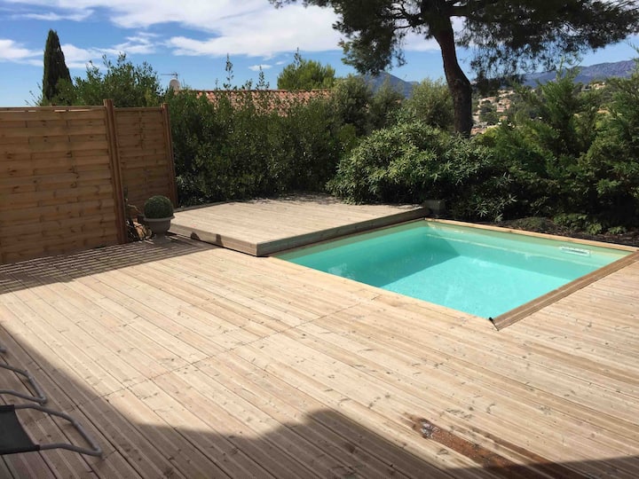 Appartement Front De Mer Avec Piscine - Le Pradet