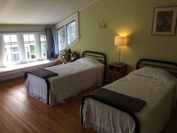 The Bungalow B&b - Goderich