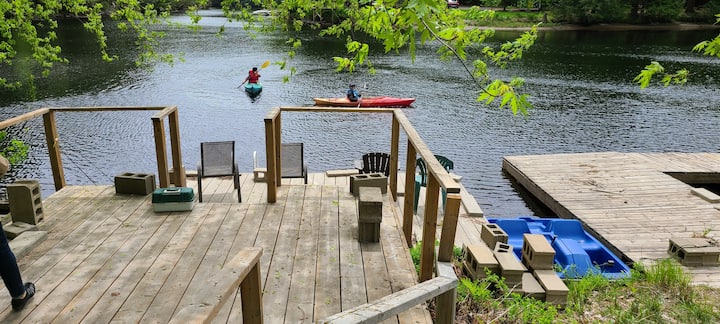 Hummingbird-waterfront Cottage- Muskoka River - Bracebridge