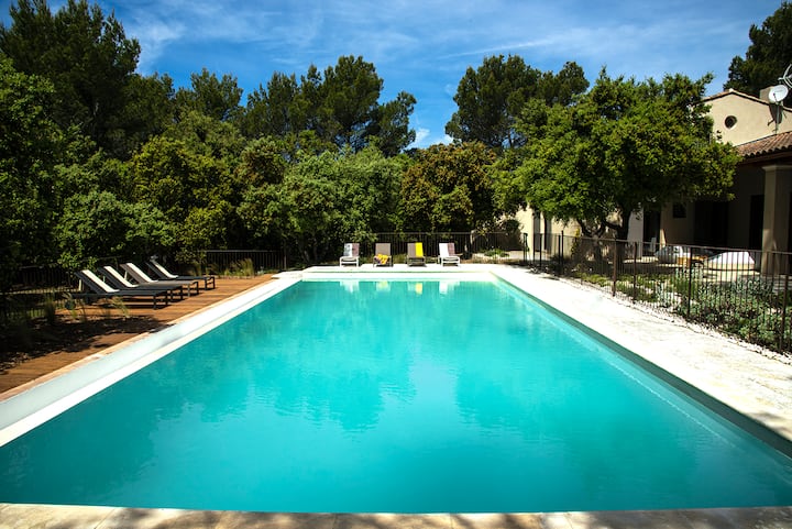 Propriété ! En Famille, Entre Amis. Grande Piscine - L'Isle-sur-la-Sorgue
