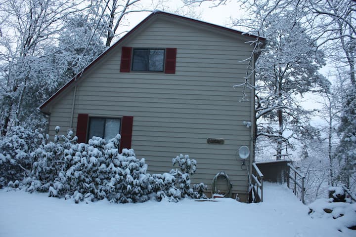 Flossie's Cabin W/fireplace & Amazing View - Murphy, NC