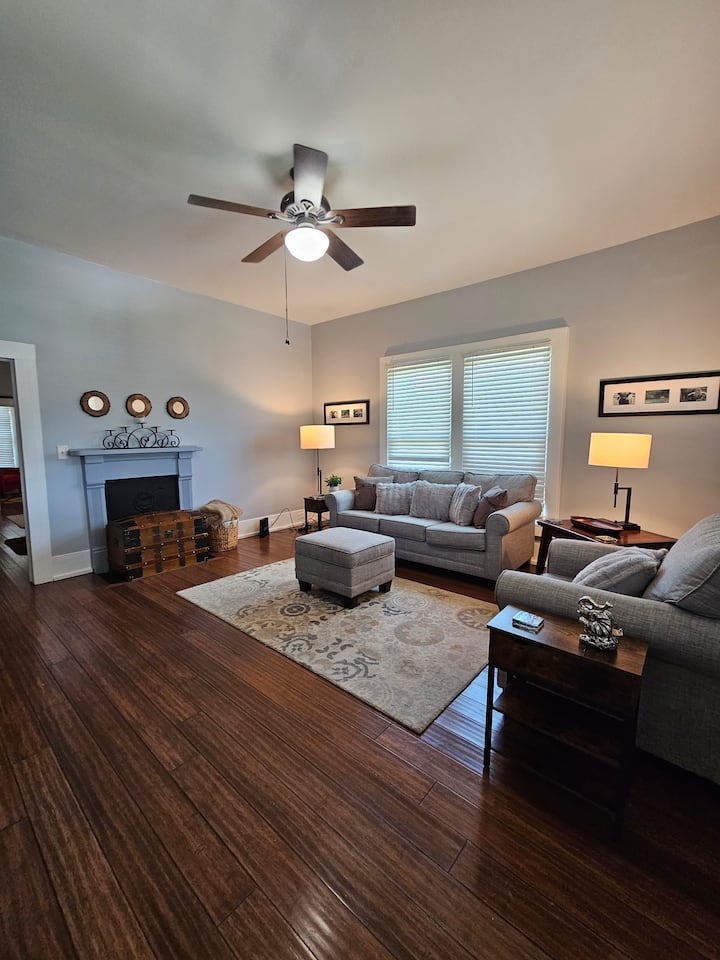 Ella’s Place - Oneonta, AL