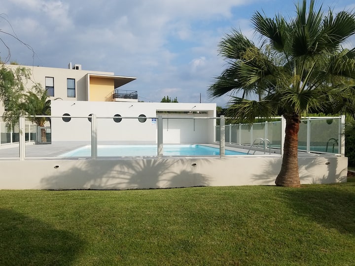 F1 36m2 With Terrace And Private Parking. - Théoule-sur-Mer