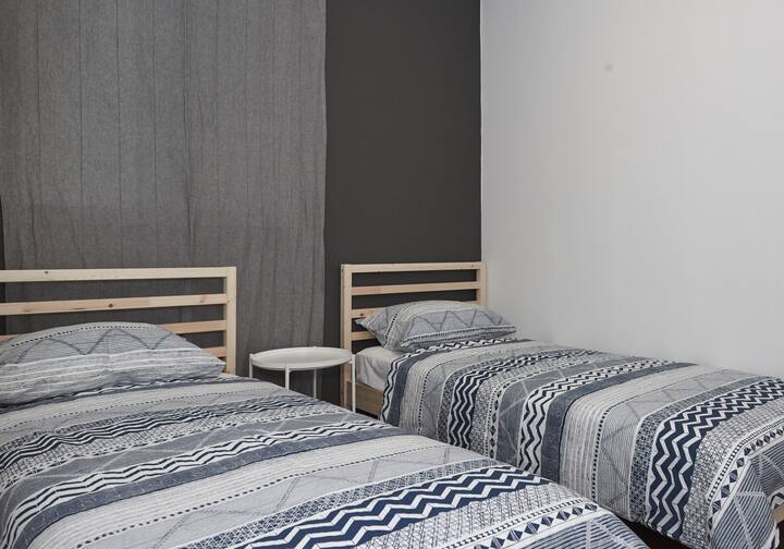 Service Apartment (2br+2bath) With Mall - Seri Kembangan