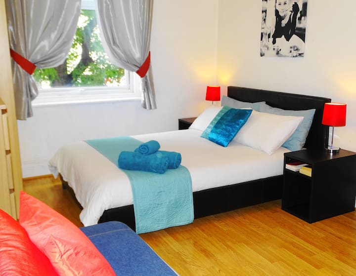 Studio16 A Little Home Away From Home - Central London