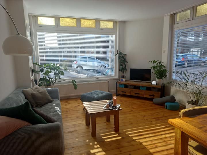 Licht Appartement Inclusief 1 Kat - Utrecht