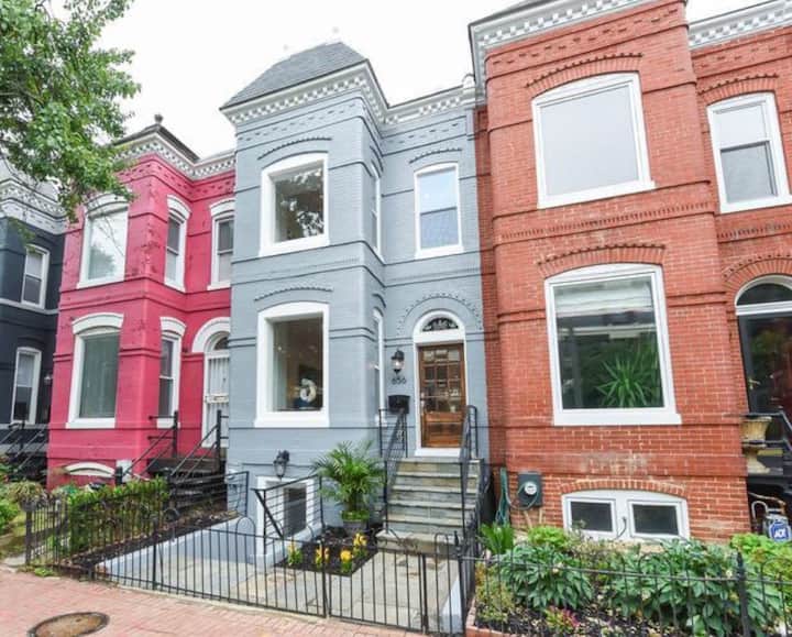 H St Corridor Chic 1 Bed Apartment Private Parking - Chinatown, DC