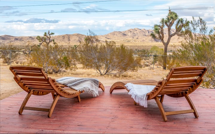 Modern Oasis | Fire Pit/family+pet Friendly/views - Joshua Tree, CA