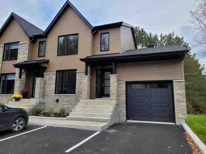 Entire Home In Mont-tremblant - Mont-Tremblant