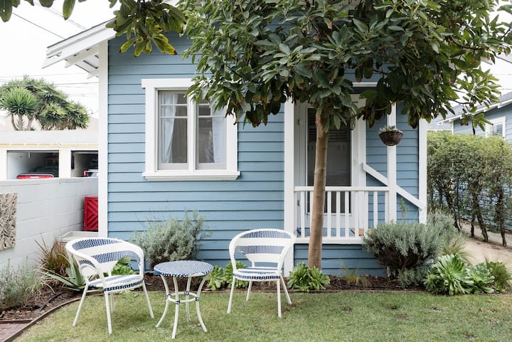 Historic Beach Bungalow Steps From The Strand/ Monthly Disc - Torrance, CA