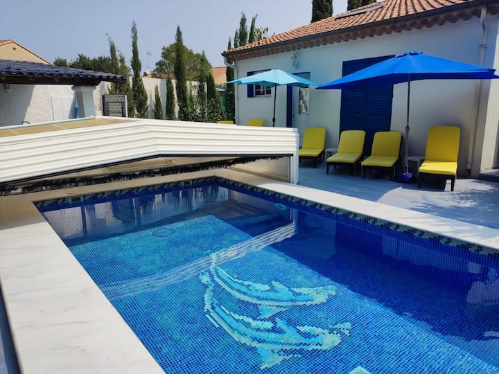 Superbe Villa Avec Piscine Chauffée - France