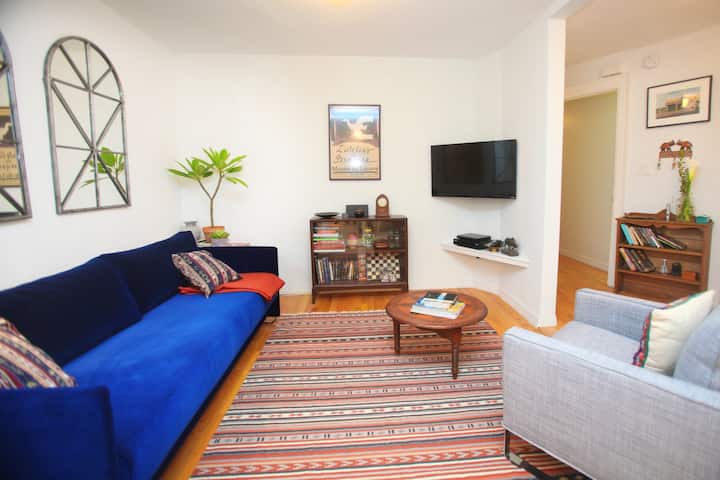 La Casa In Brooklyn: Stylish Apt. With Patio - Brooklyn, NY