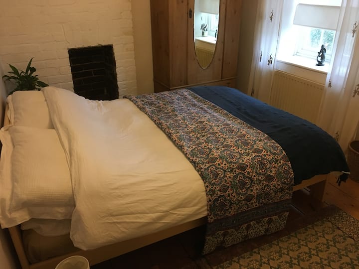 Double Room In Character Cottage - Dorchester