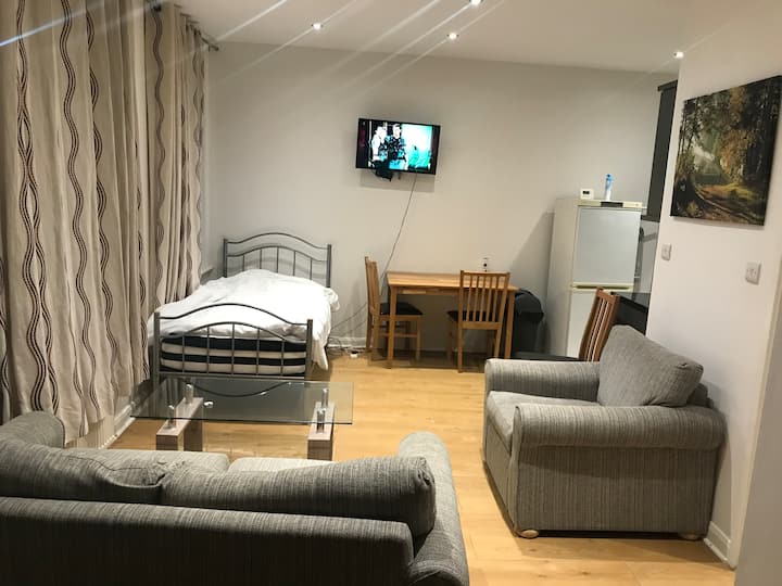 Entire Flat With River Yare View, H1 - Great Yarmouth