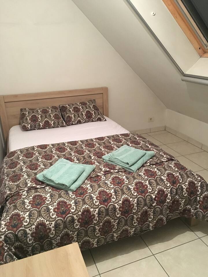 Nice Clean Room In A Zen House :) - Roeselare
