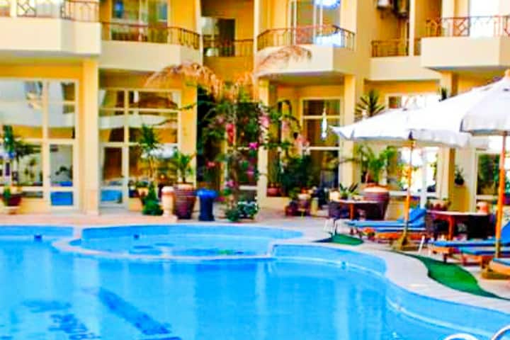 Blue Rose Apartament With A Swimming Pool Near Sea - Hurghada