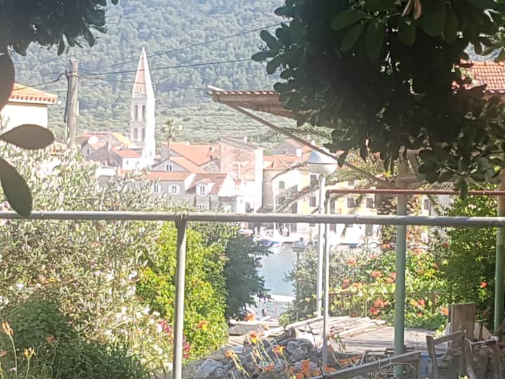 1  Bedroom Apart -  Walk To The Best Of Stari Grad - Stari Grad