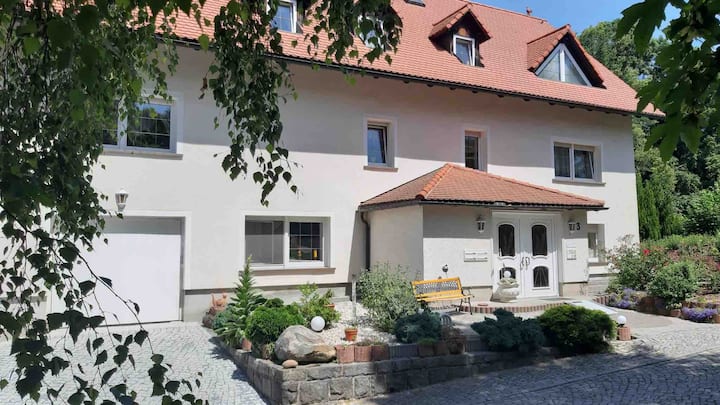 Cozy Studio With Bathroom In Quiet Location - Bischofswerda