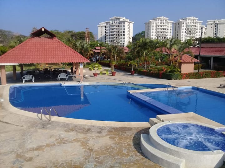 Acogedor Condo En Playa Jaco En Costa Rica - Jaco