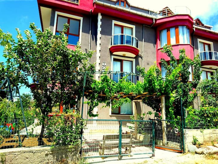 Ozcan Apart Pansiyon 1+1 Bahçe Katı - Sinop