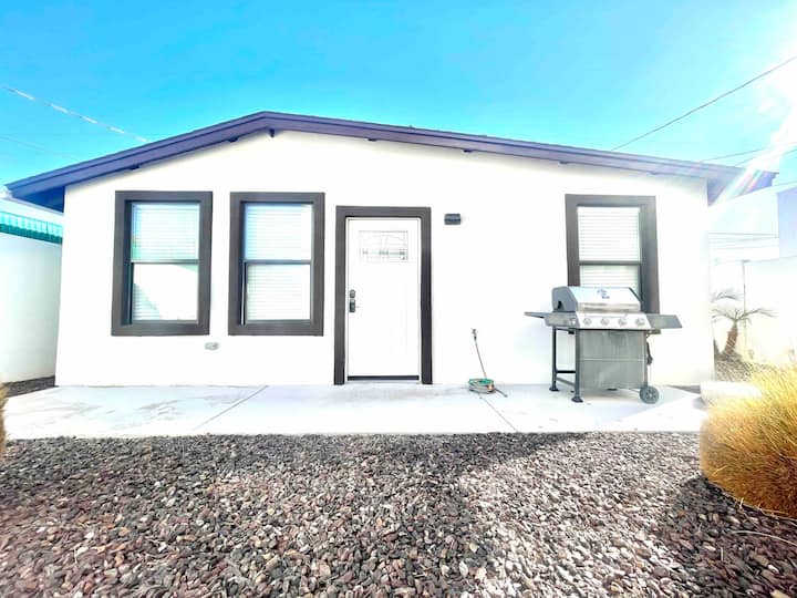 813 E. Fairmount Ave- Two Bedroom Guesthouse - Phoenix, AZ