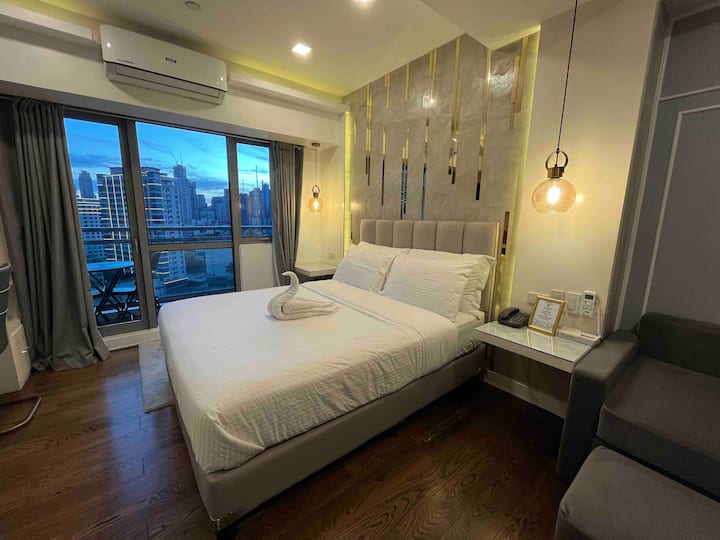 Elegant Unit W/ Stunning View•pool•gym•netflix - Manila