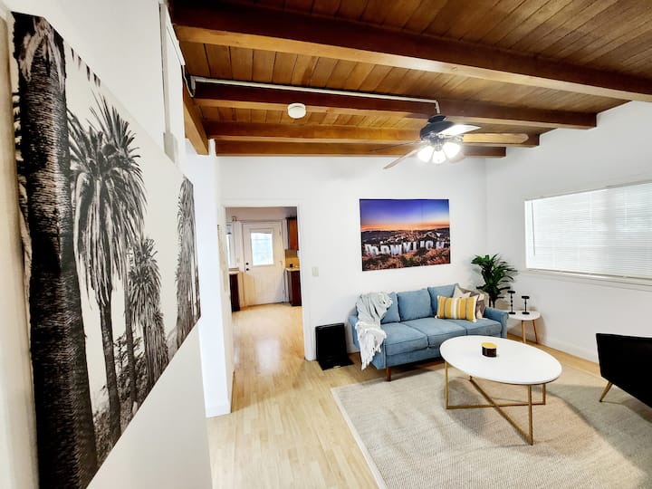 Chic One Bedroom Unit With Private Backyard. - Culver City