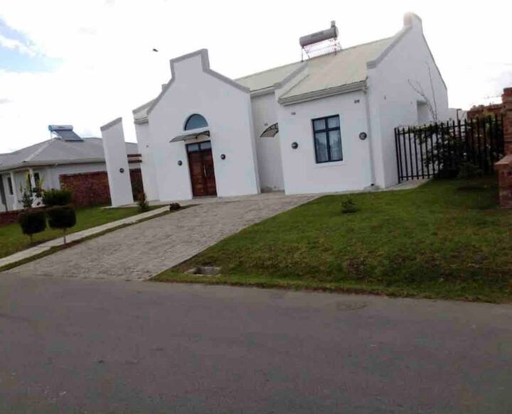 Modern Villa, In Gated Community Near Airport. - Harare