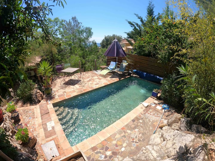 Studio Avec Mezzanine, Terrasse, Piscine & Vue Mer - Toulon
