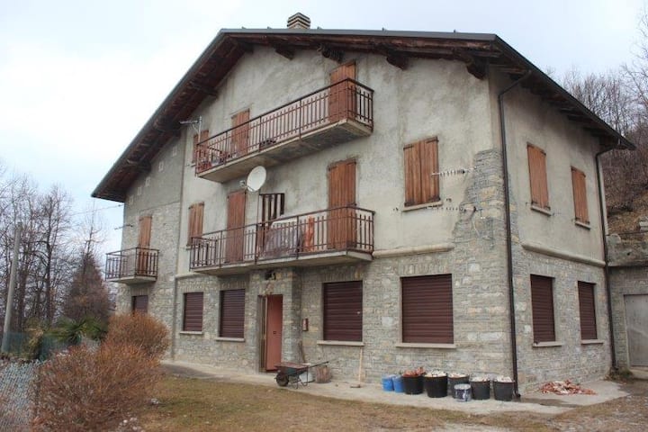 Casa Sciorcasella - Monte - Lierna