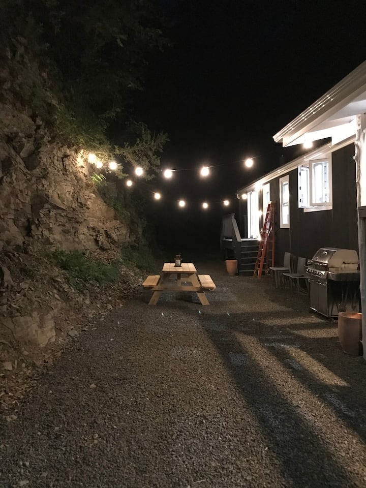 Stylish Retreat Near Hiking, Climbing & New Paltz - New Paltz, NY