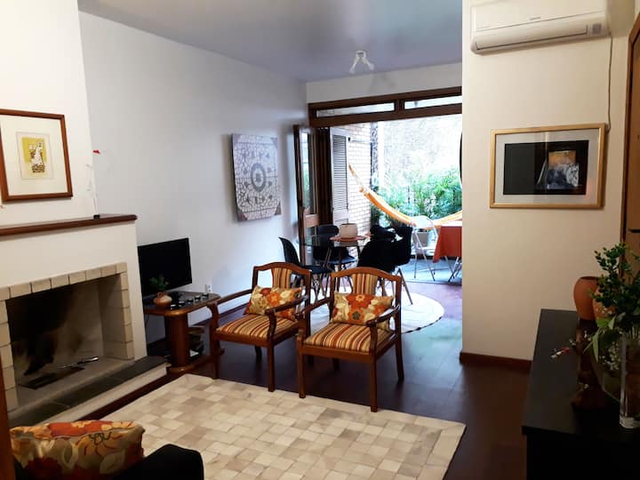 Apartamento Em Petrópolis Em Excelente Localização - Porto Alegre