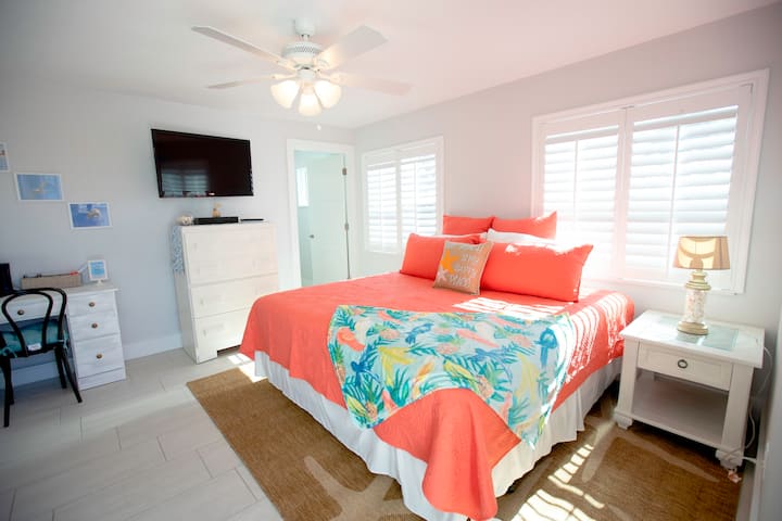 Casa Playa Relaxing 3 Bdr, Walk To The Beach! - Ormond Beach, FL