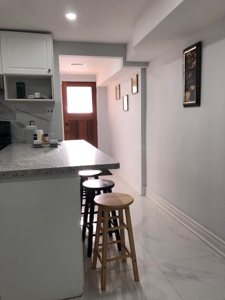 ☀️Pluto King Bedroom❤️near Squareone☀️ - Mississauga