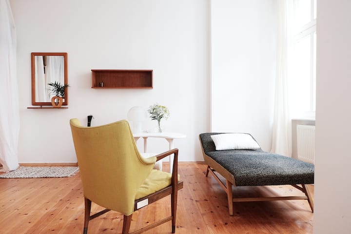 Urban Jungle: Rustic Chic Loft In Prenzlauer Berg - Berlin