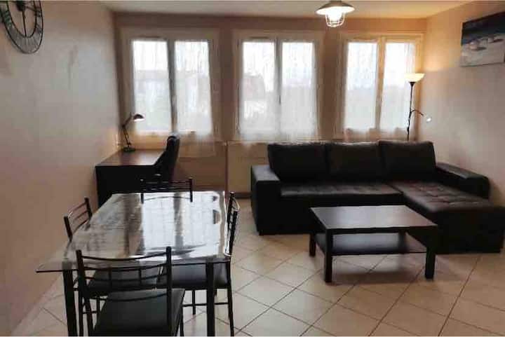 Logement Entier Proche Des Commerces - Le Creusot