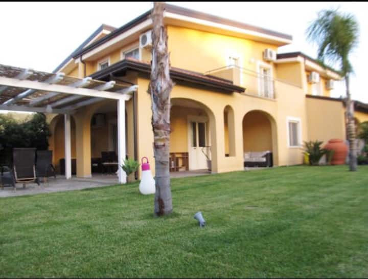 Pizzo Beach Club-Villa V16 - Cottages for Rent in Pizzo, Calabria ...