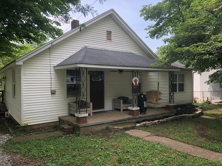 Modern Cabin Near Elkhorn Creek - Frankfort