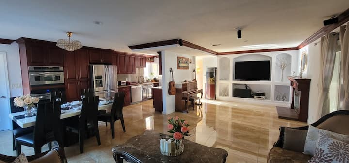 Luxstay In Huntington Beach - Huntington Beach, CA