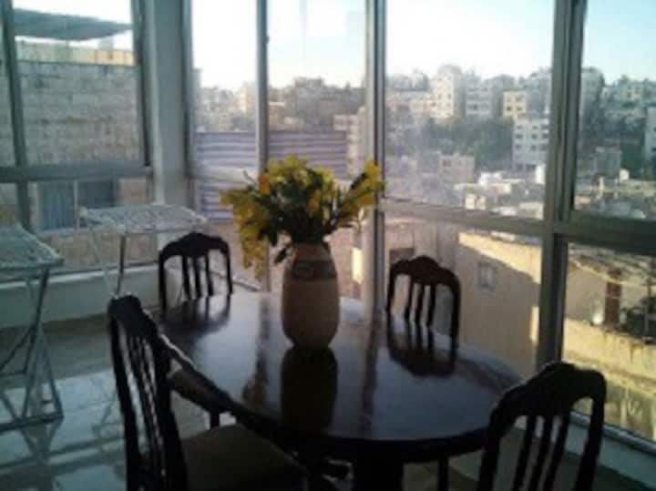 Charming Furnished Apartment In Jabal Amman - Jordan