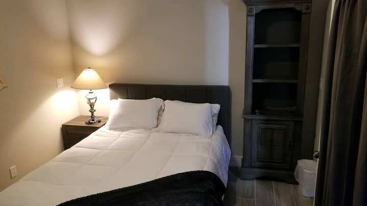 Private, Well Decoratedand Restful Suite - Roseville, CA