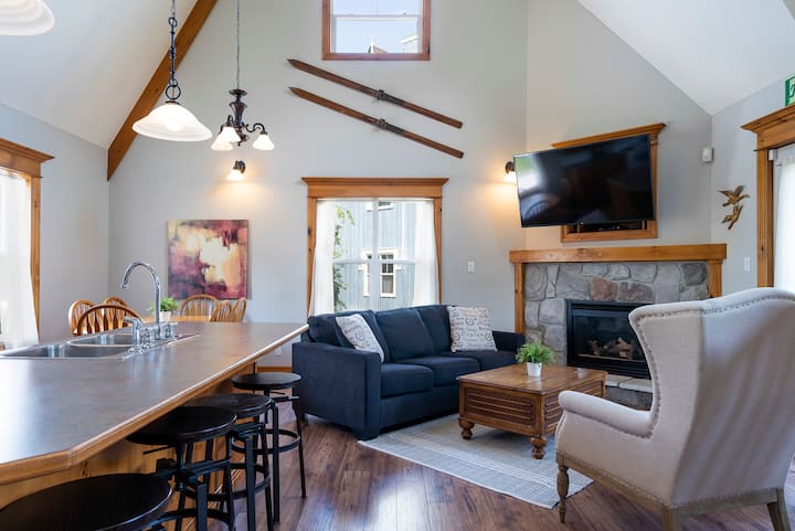 Still Winds - Private Patio / Shuttle To Blue - Collingwood